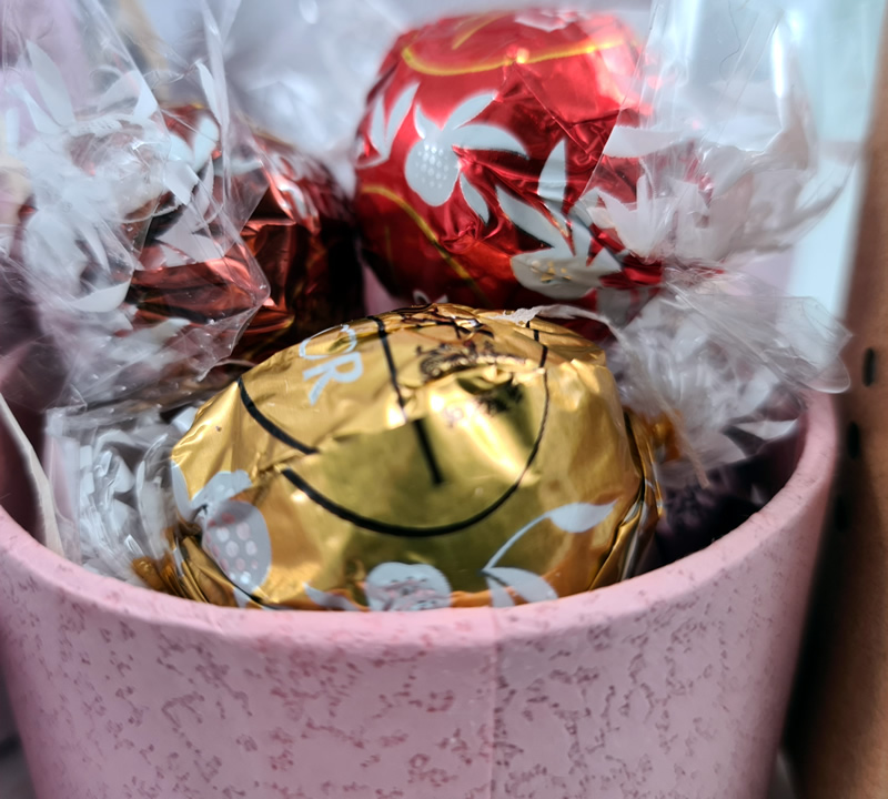 Bathtime Tower Pamper Hamper | Buy Online for £49.99