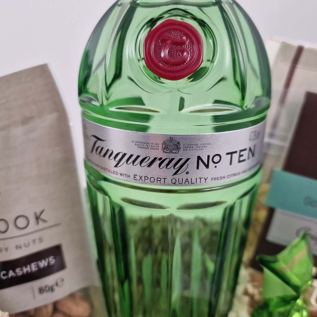 Tanqueray No. 10 Hamper | Buy Online for £120.00